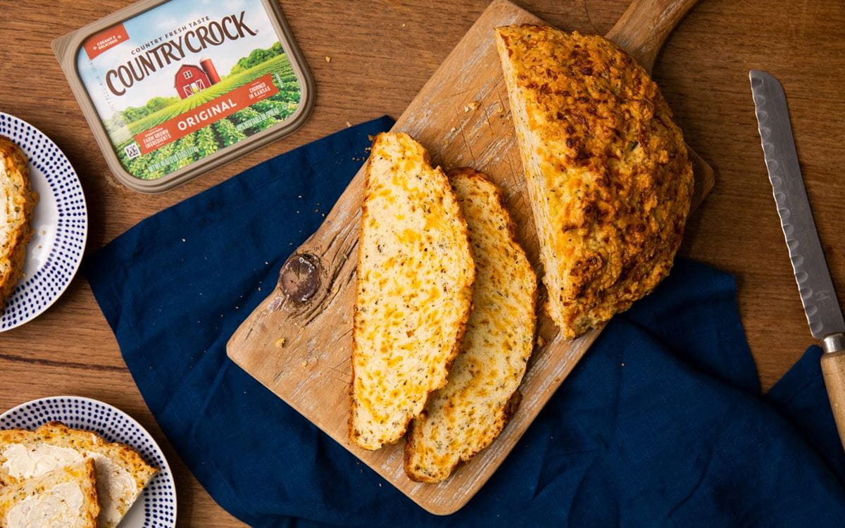 Rosemary Cheddar Soda Bread